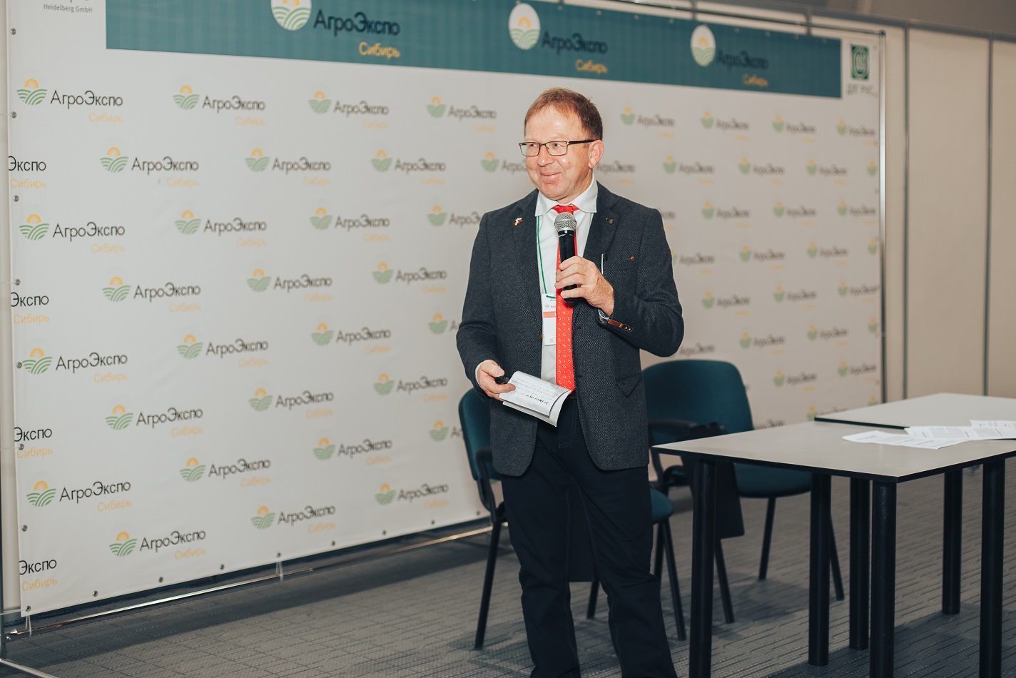 The German expert Alfons Goebel will exchange his experience in feed ...